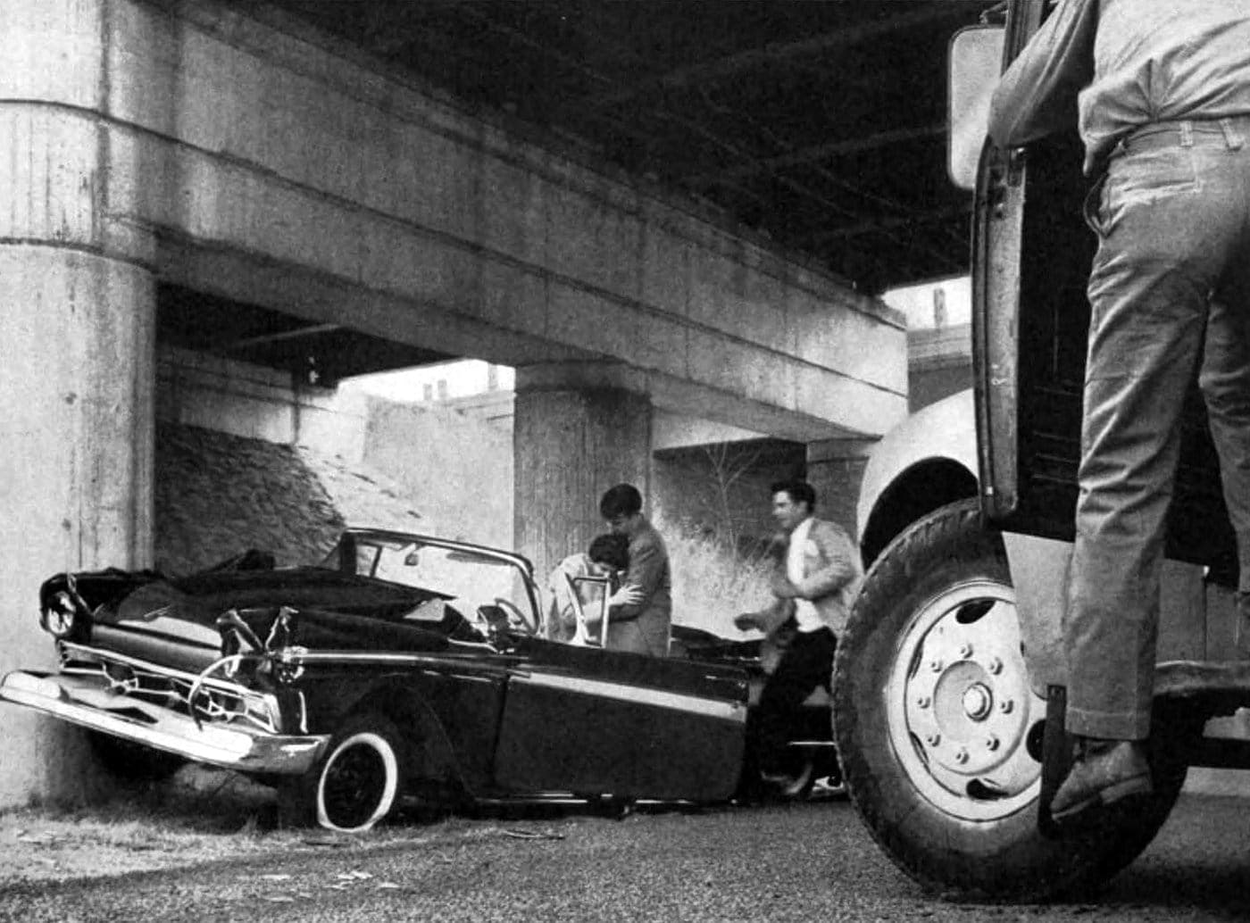 See 35 vintage car wrecks from the days before seat belts & airbags ...