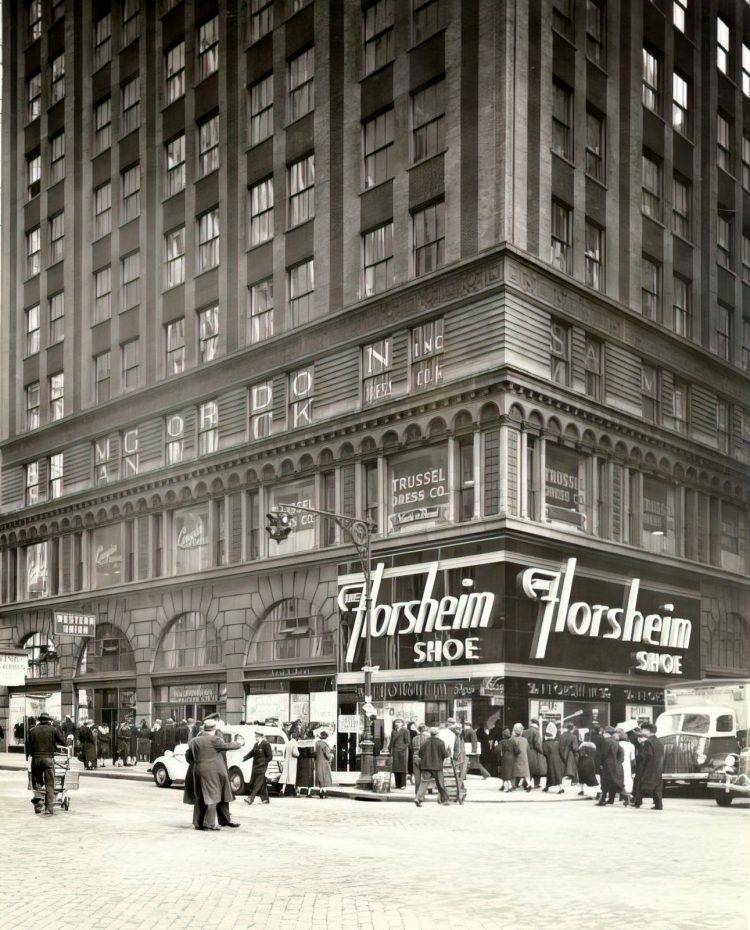 Vintage shoe stores: See what shoe shopping really used to be like 100 ...