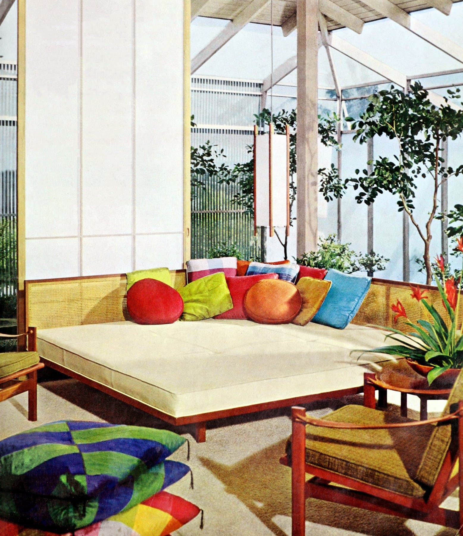 Vintage articles and more in 1960s at Click Americana