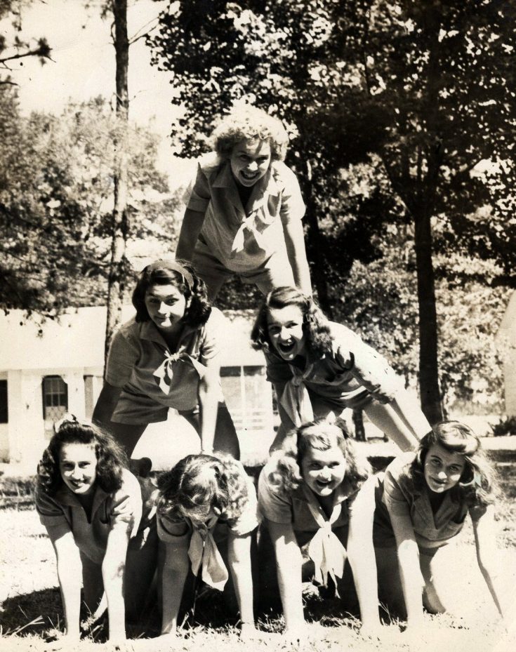 Vintage Girl Scout uniforms, badges, activities, insignia & more will ...