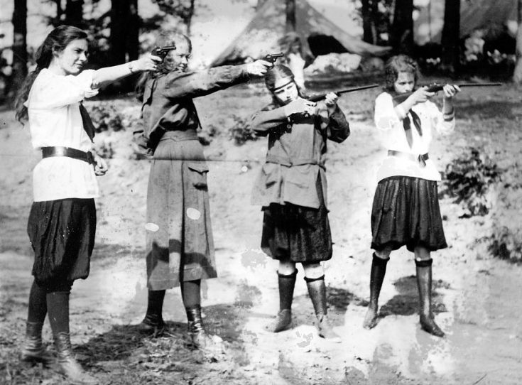 Girl Scout history: Old badges, uniforms, activities & more from 100 ...
