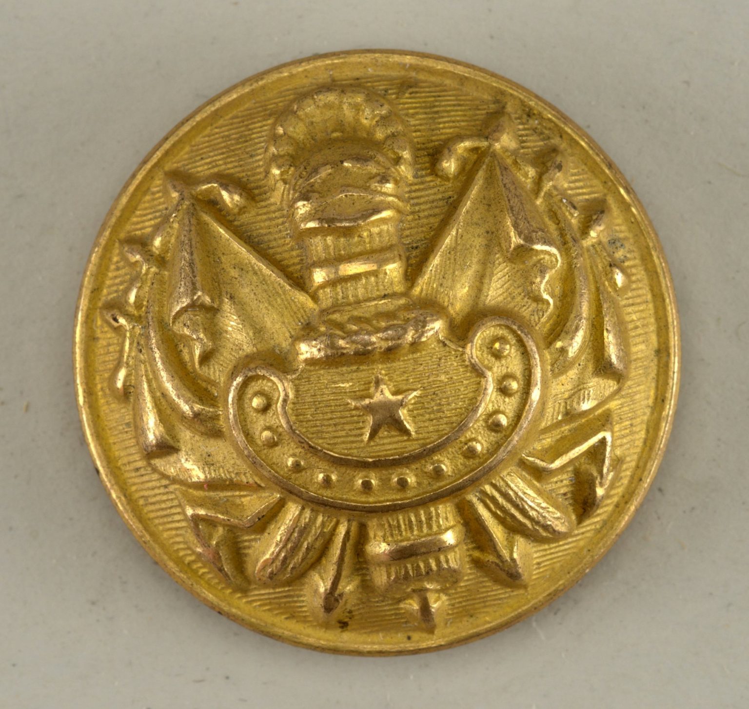 Antique buttons: How to identify these exquisite collectible treasures ...