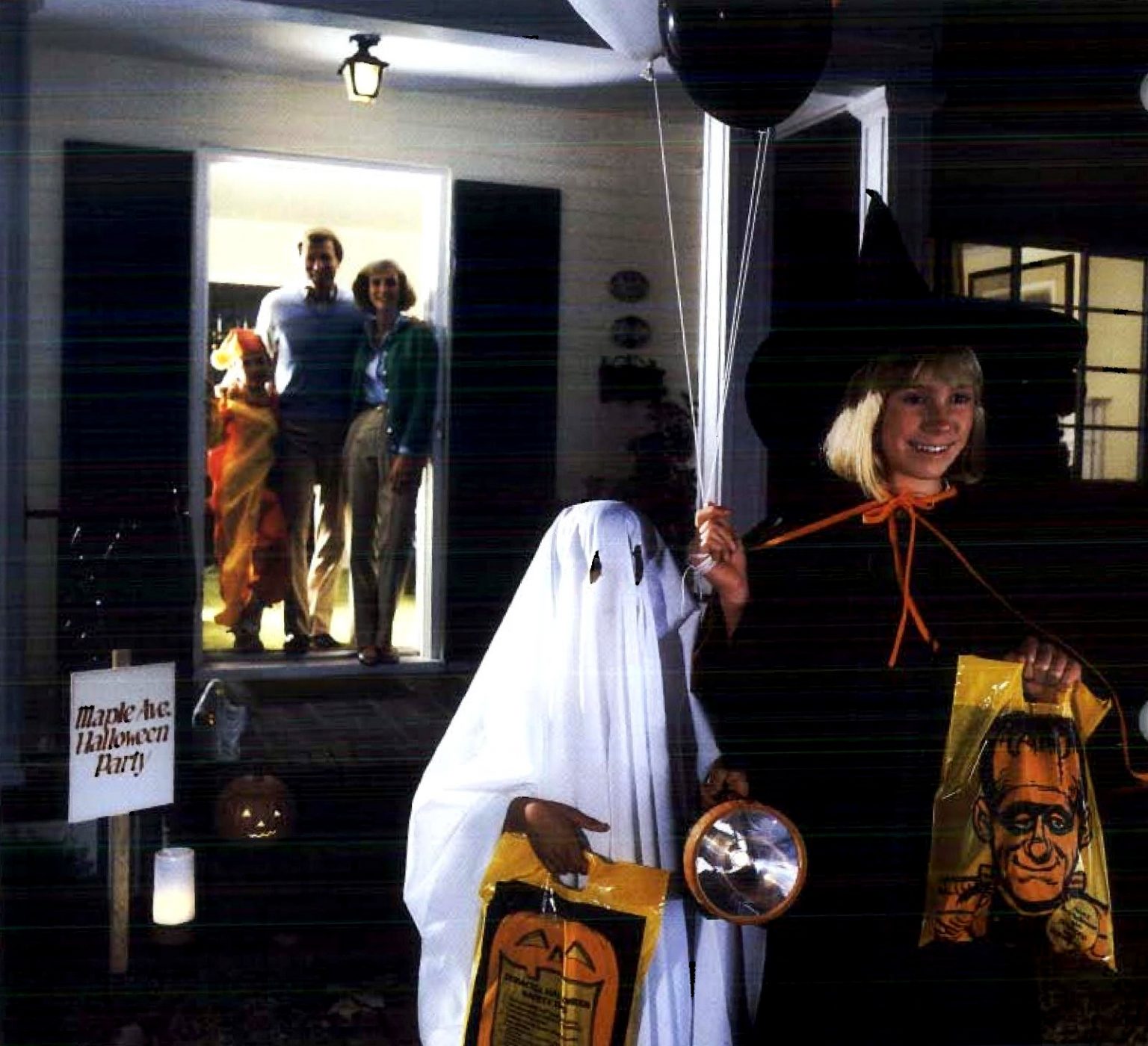 Retro Halloween costumes: See 4 decades of cool kid disguises - Click ...