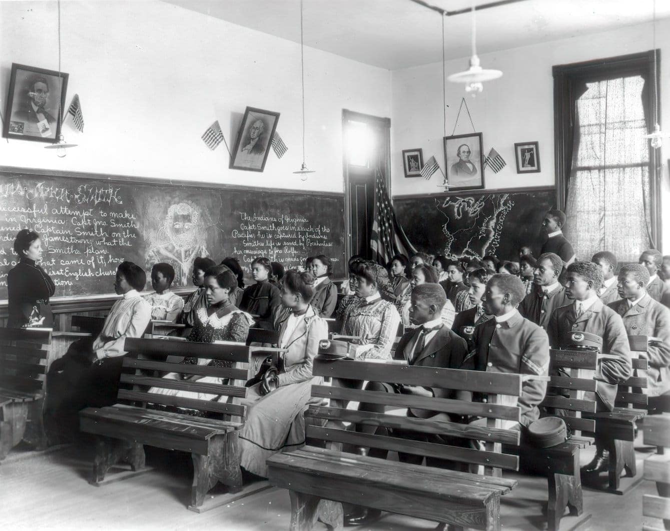 Old school classrooms that show what school was really like in 1899 ...