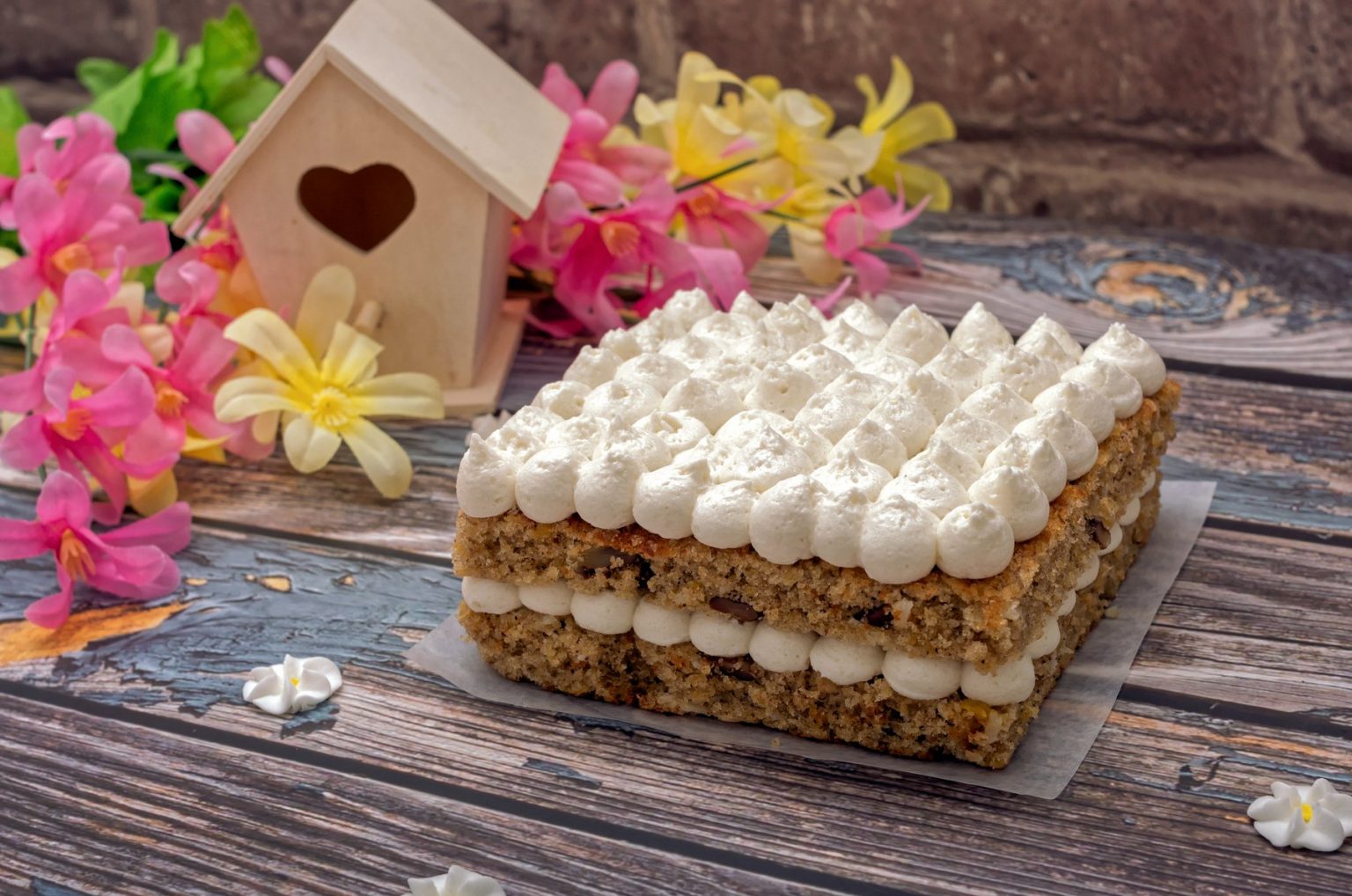 Hummingbird cake recipe: Try this famous banana-pineapple cake with ...