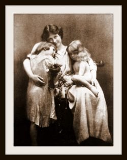 How dancer Isadora Duncan was killed in a bizarre accident (1927 ...