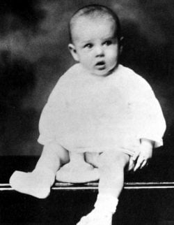 40+ adorable celebrity baby pictures from before these stars were ...