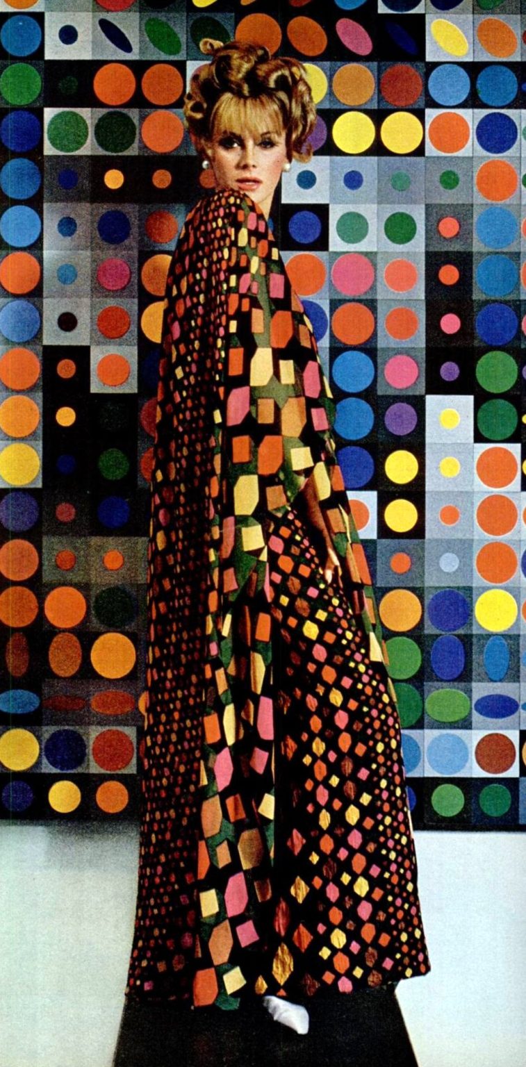 The vibrant shift of 1965 dresses was a fashion breakthrough - Click ...