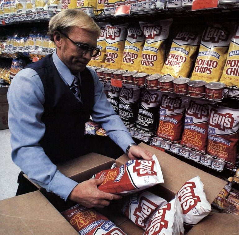 Old potato chip brands: 50+ long-lost and popular chip & potato snack ...
