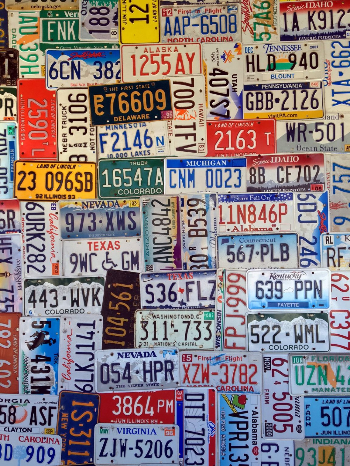 Over 200 vintage license plates from every state show off decades of ...