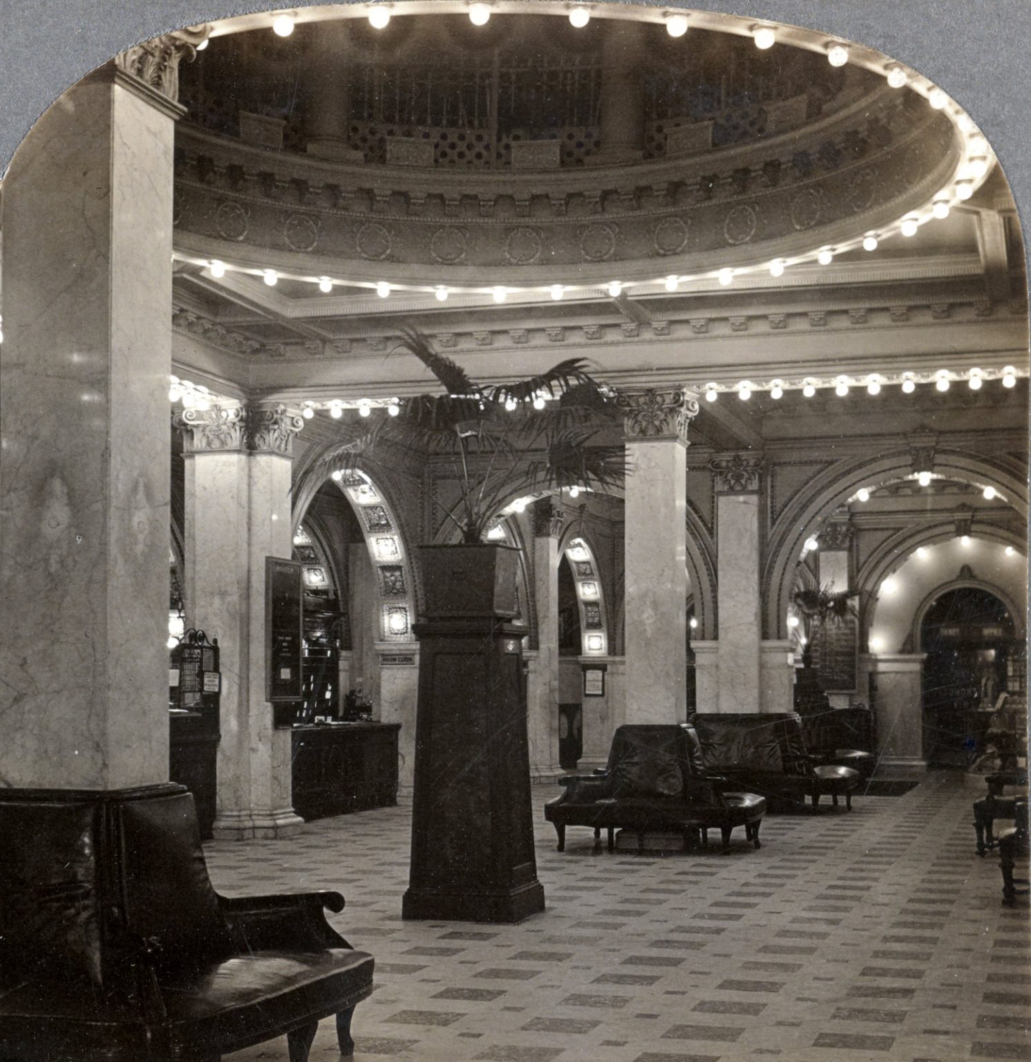 The dazzling lobbies of these 22 historical hotels will take your ...