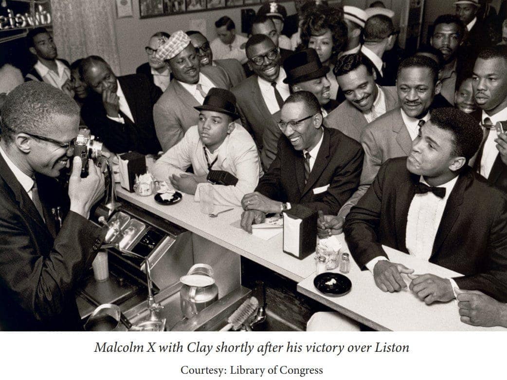 Boxing heavyweight champion Muhammad Ali refuses Army induction ...