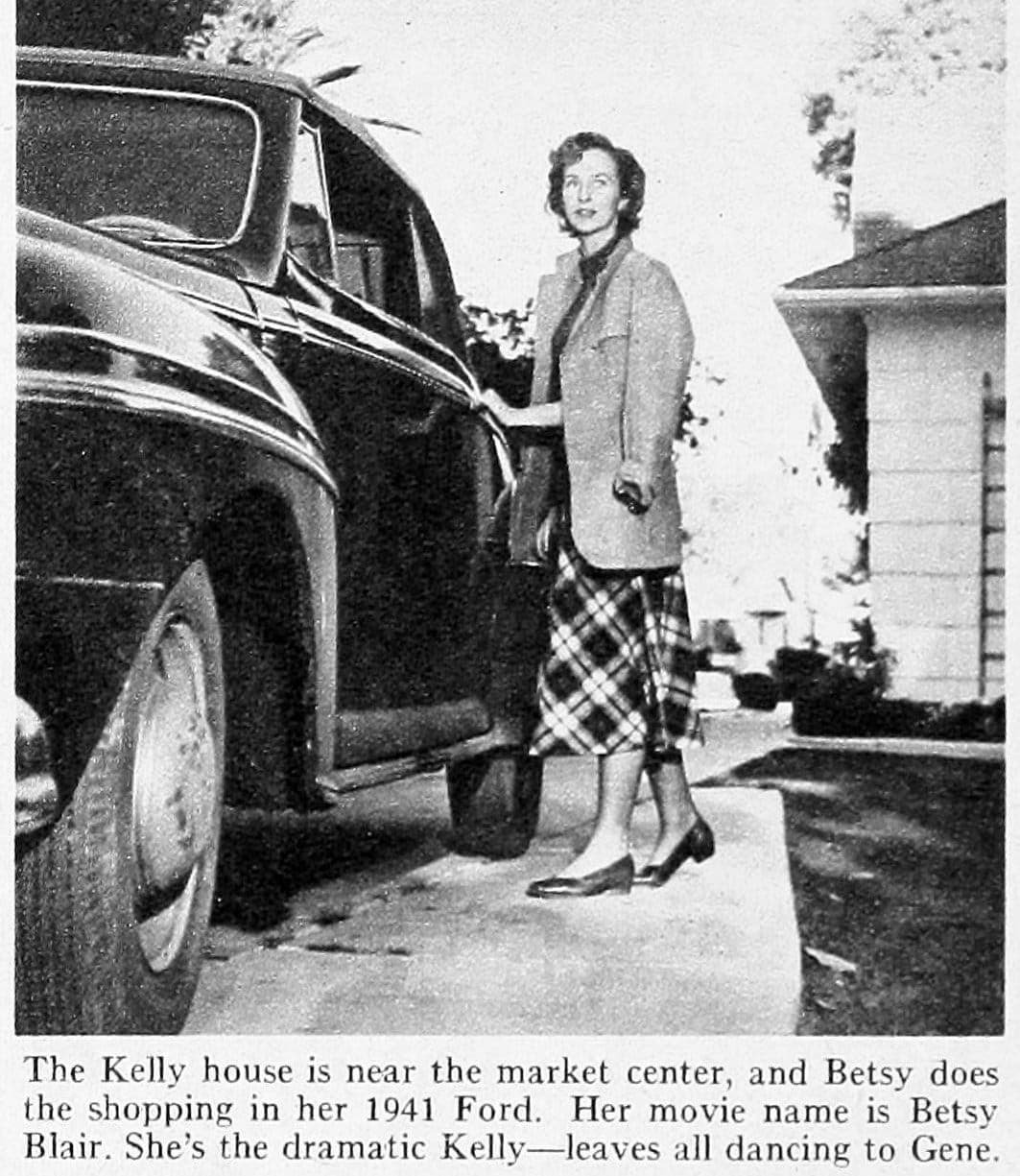 Inside Gene Kelly's house in 1950: A delightfully cozy & unpretentious ...