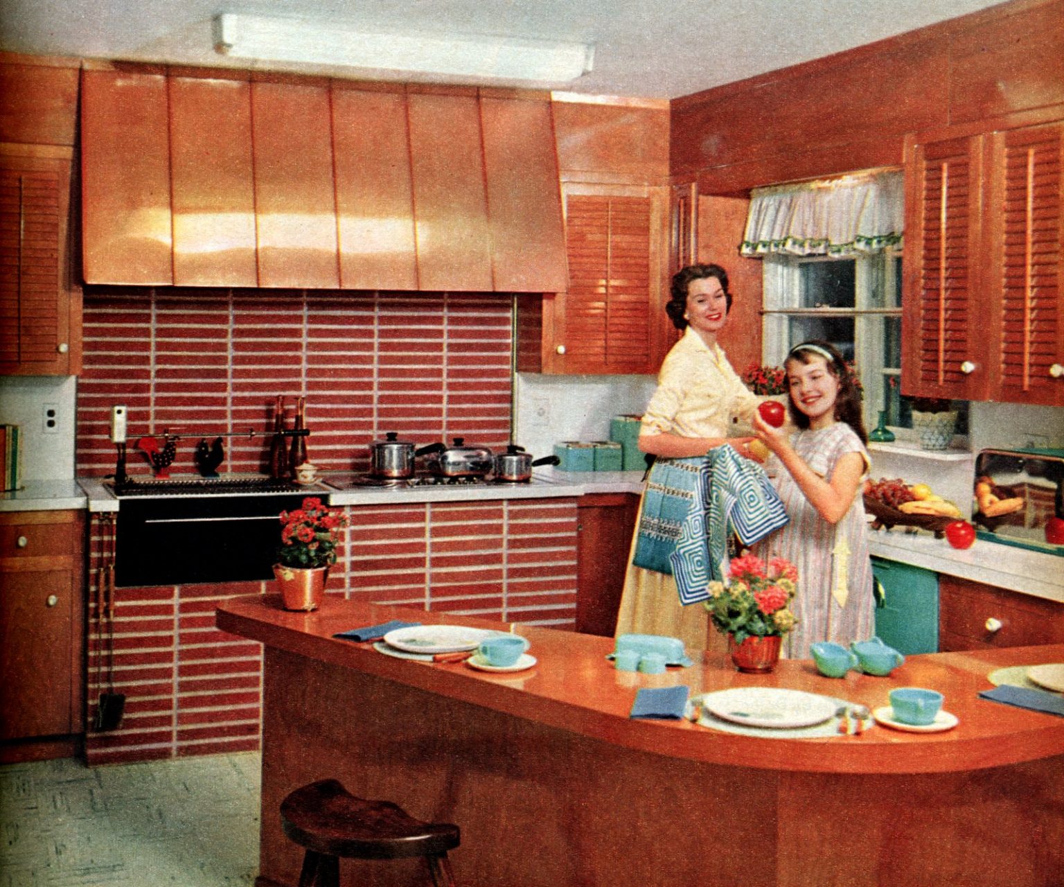 The "perfect" 1950s family, as told by a 10-minute film you weren’t ...