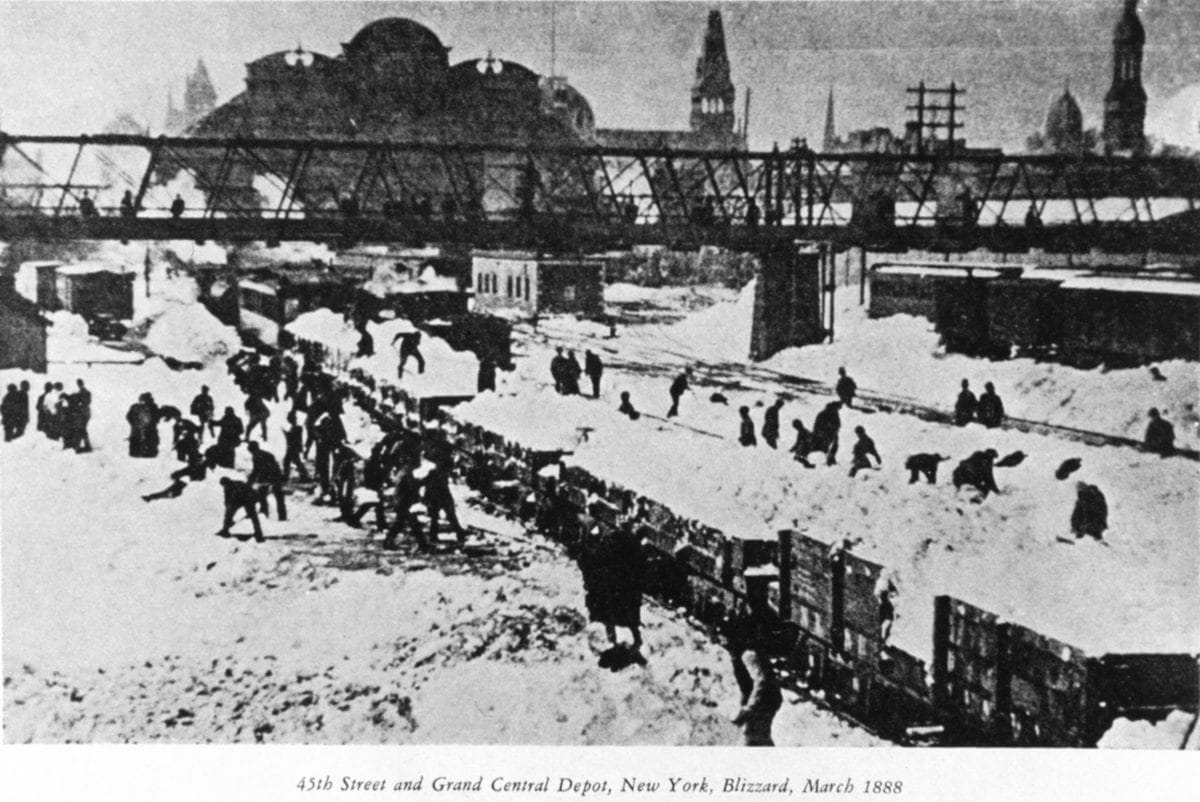 So much snow! NYC overwhelmed during the Great Blizzard of 1888 - Click ...