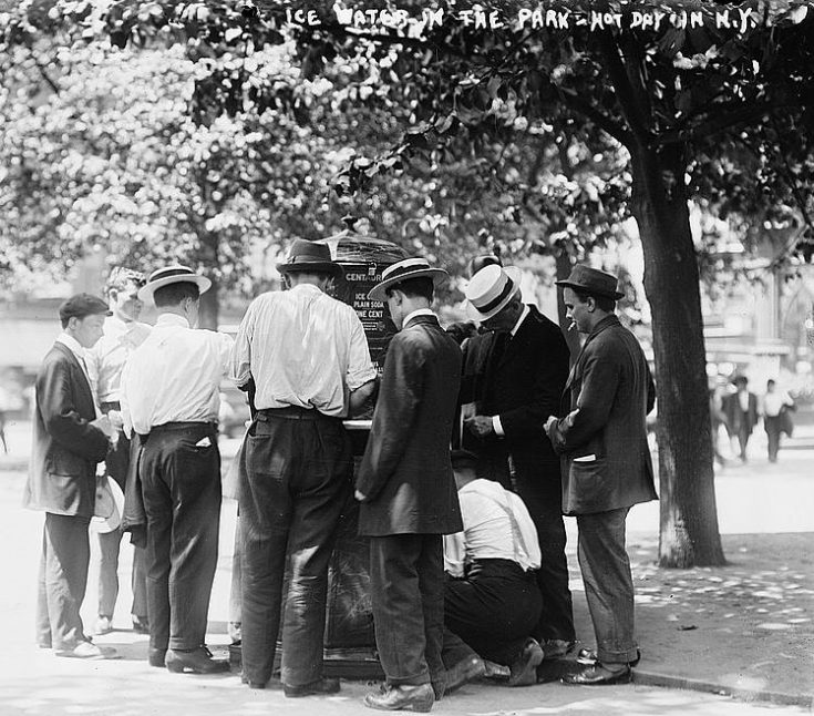 Summer heat wave! How people had to stay cool & cope with hot weather ...