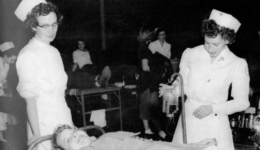 See how vintage nursing uniforms evolved from starched whites to comfy ...