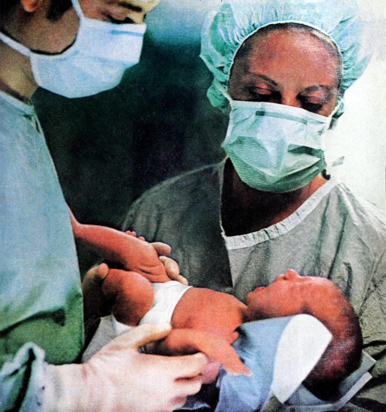 See how vintage nursing uniforms evolved from starched whites to comfy ...