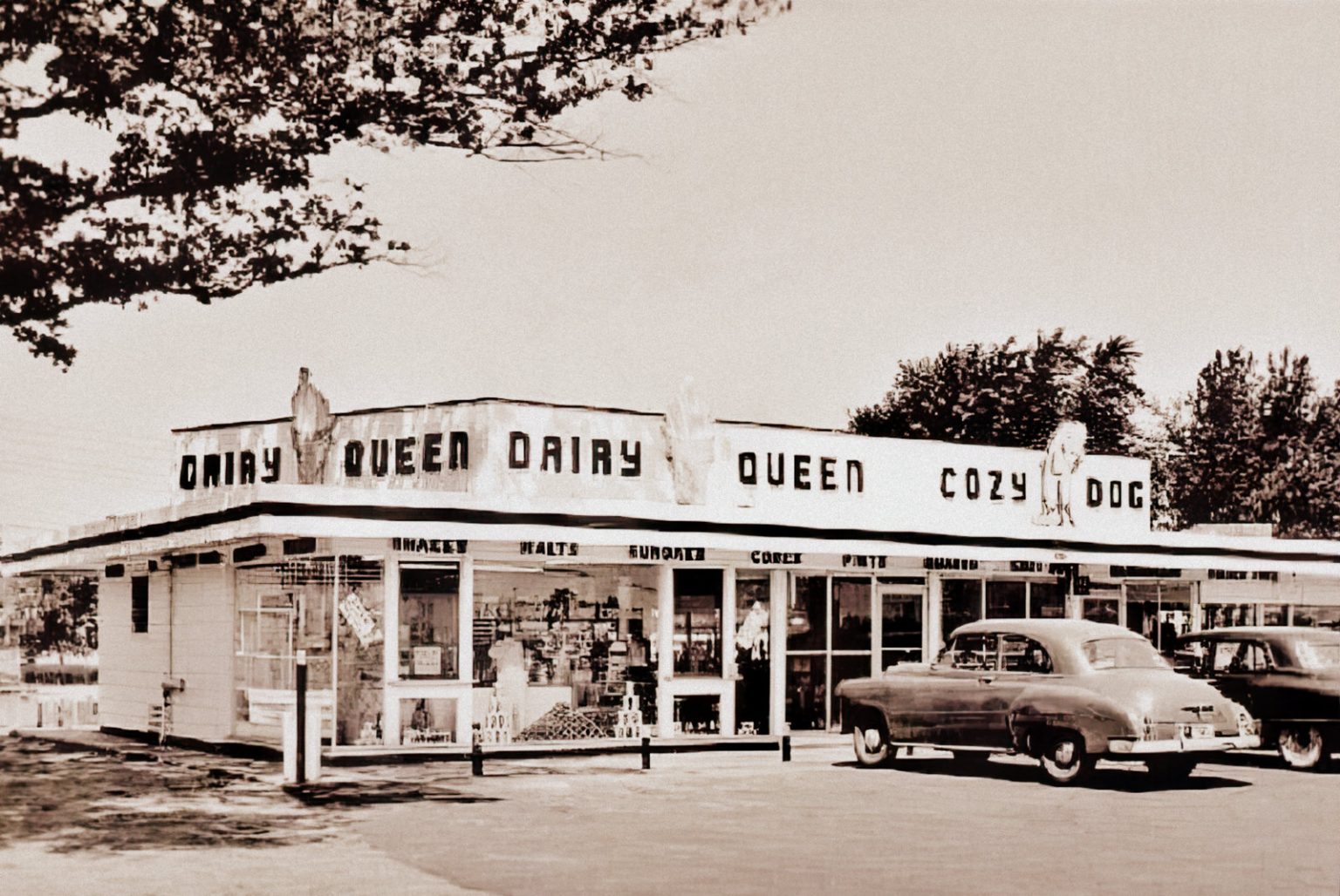 Delicious Dairy Queen history: Soft serve ice cream, Dilly Bars ...