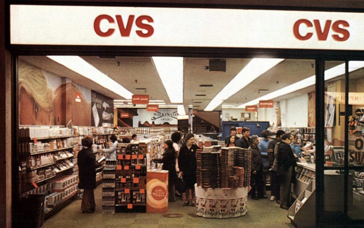 50 old mall stores you probably haven't seen for years (at least not ...