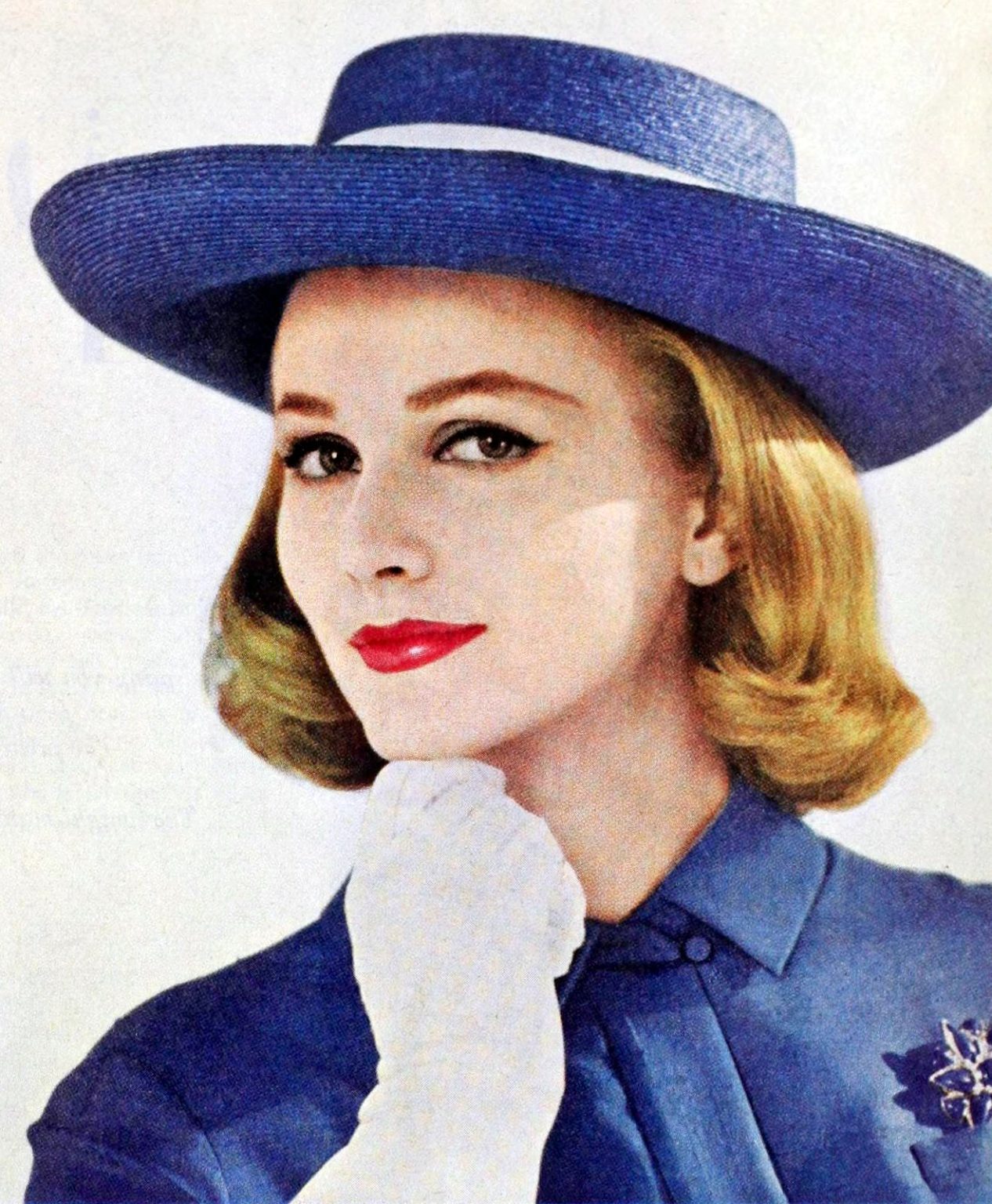 How to do bold 1950s eye makeup - brows, lashes, shadow & more - with ...