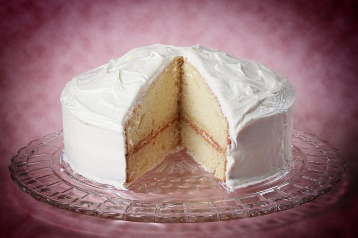 Old-fashioned vanilla birthday cake recipe - Click Americana