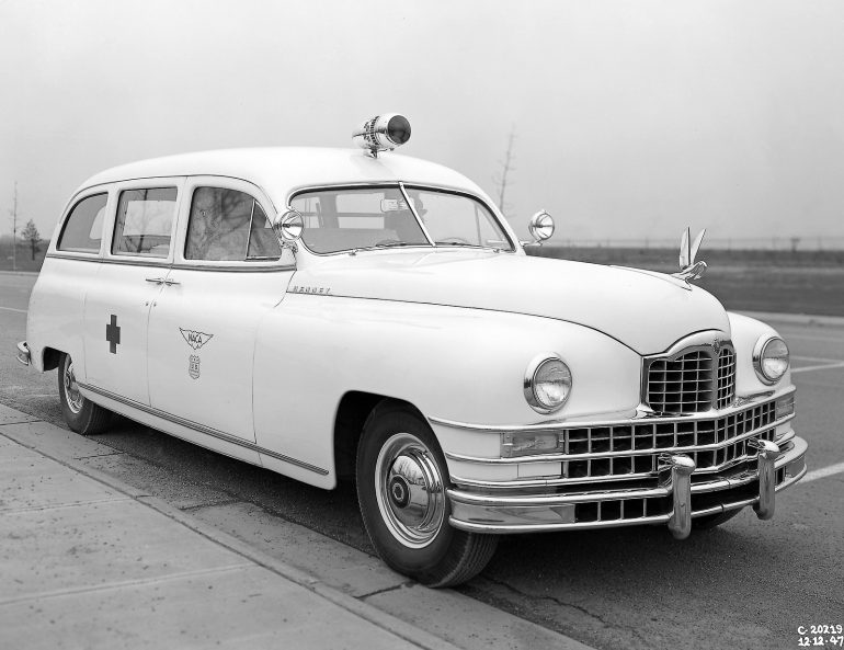 How vintage ambulances completely transformed during the 20th century ...