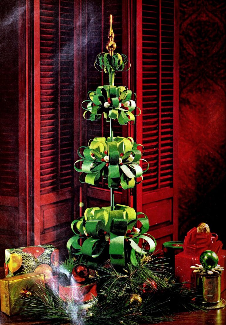 Let these unique 1960s Christmas party decor ideas inspire your modern ...