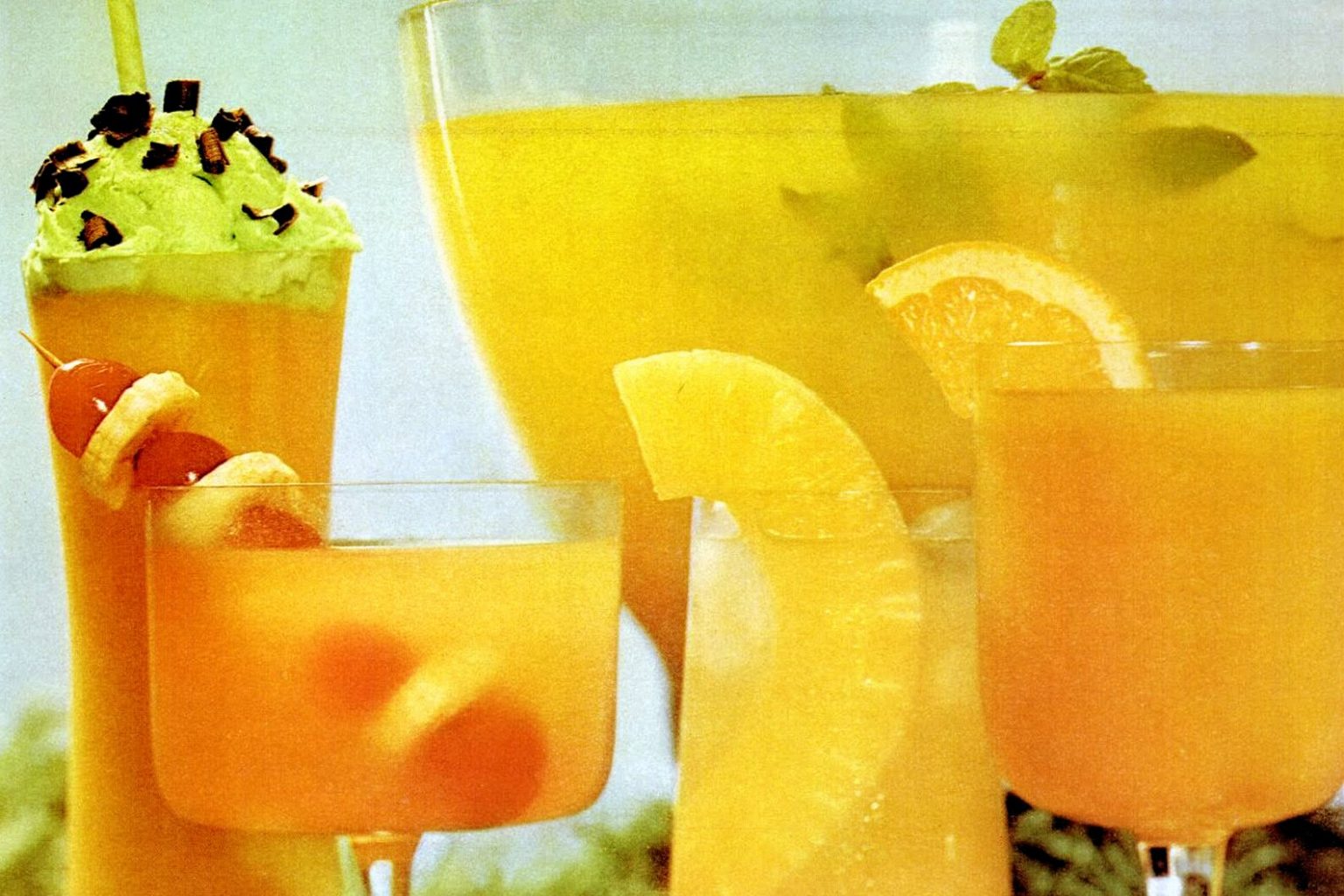 Pineapple juice: Retro recipes & more for this popular tropical ...