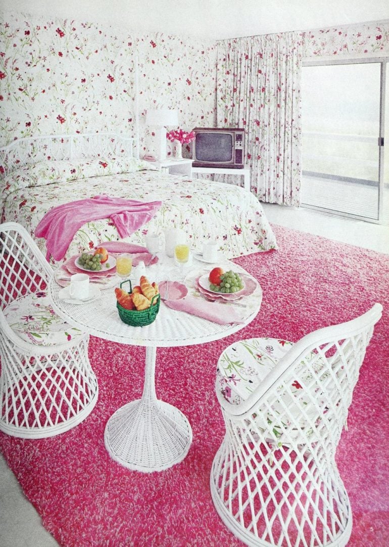 70s shag carpet: Get cozy with this deep & plush vintage decor trend ...