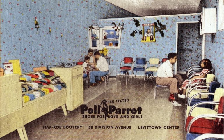 Vintage shoe stores: See what shoe shopping really used to be like 100 ...