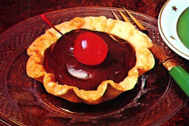 Use leftover Halloween candy like cool mid century housewives did with ...