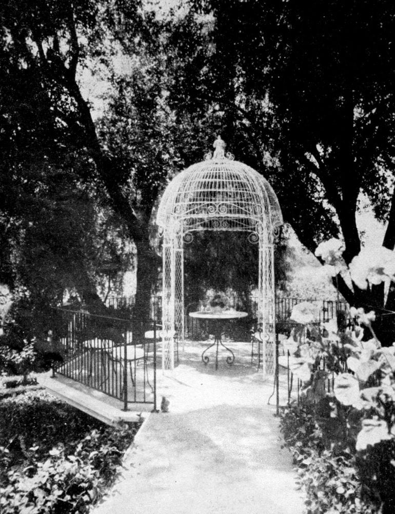 Great gazebos: Classic & vintage backyard designs you will love - Click ...