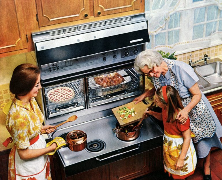Old-fashioned family kitchens: Charming design ideas from the 1950s ...
