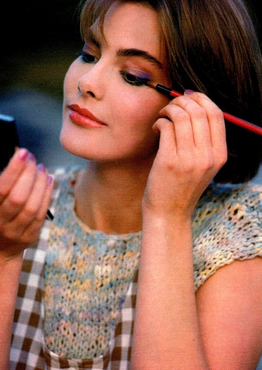 How to get awesome & authentic 80s eye makeup, like multicolored ...