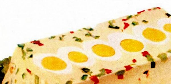 Two ways to make savory souffle salads with Jello! (1953) - Click Americana