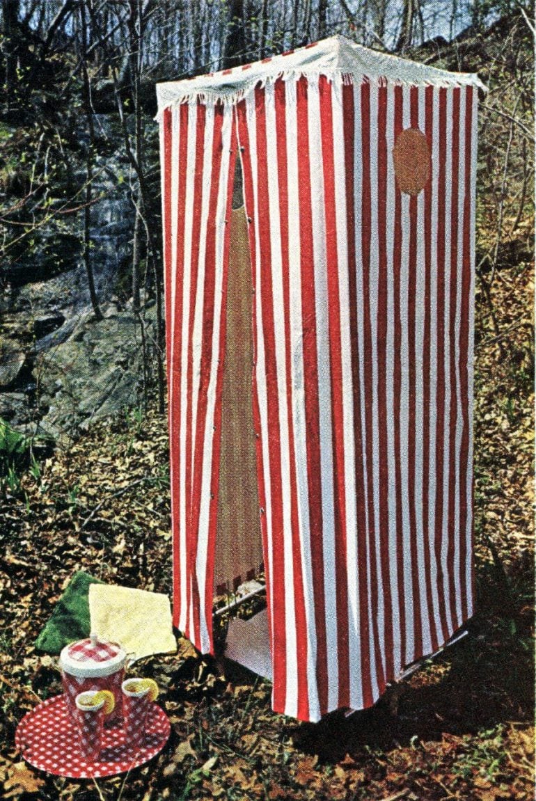 Remember old-fashioned striped outdoor tents & cabanas? Take a look ...