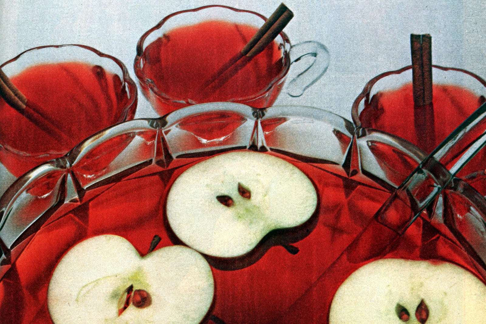 17 old-fashioned hot punch recipes for the holidays to warm your winter ...