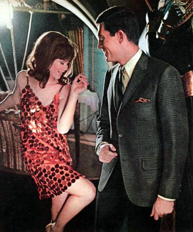 Vintage sequined dresses & gorgeous glittery accessories still dazzle ...