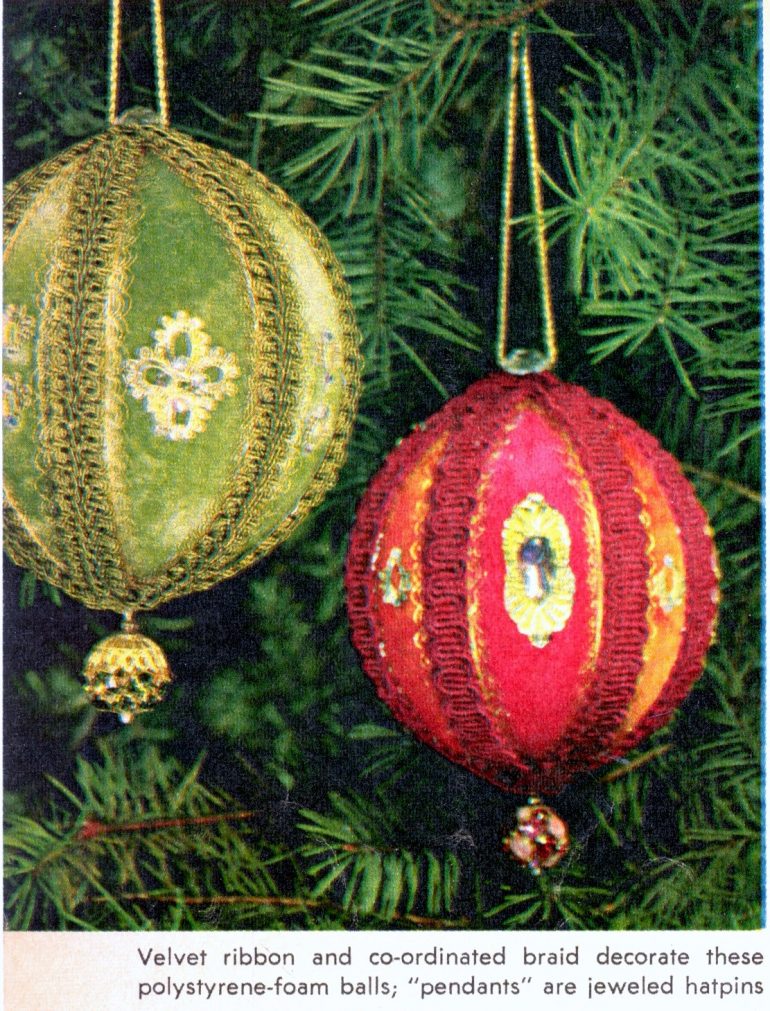 25 retro DIY Christmas ornament craft ideas from the 60s that are just ...