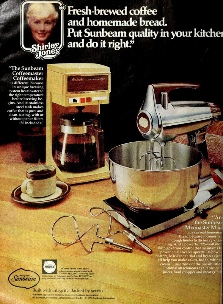 Vintage stand mixers from Kitchen-Aid, Hamilton Beach & more were a ...