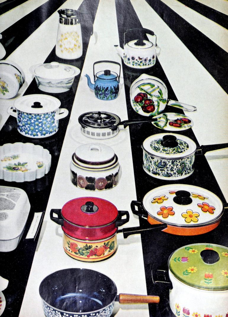 These vintage pots and pans from the 70s may seem kitschy now, but they ...