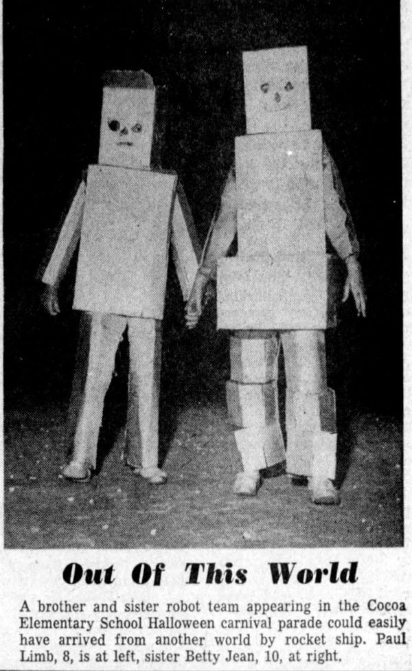 How to make an easy Halloween retro robot costume - just like they did ...