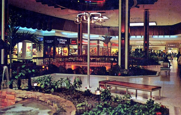 These 48 vintage indoor malls were so dazzling, you'll want to hop in a ...
