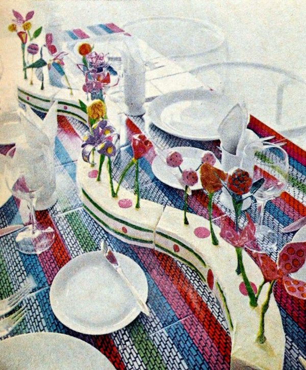 40 vintage centerpiece ideas: Table decor from yesteryear - Click Americana