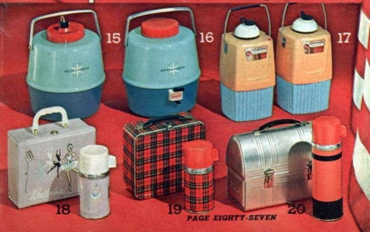 Vintage Thermos vacuum bottles in lunch kits from the '50s, '60s & '70s ...