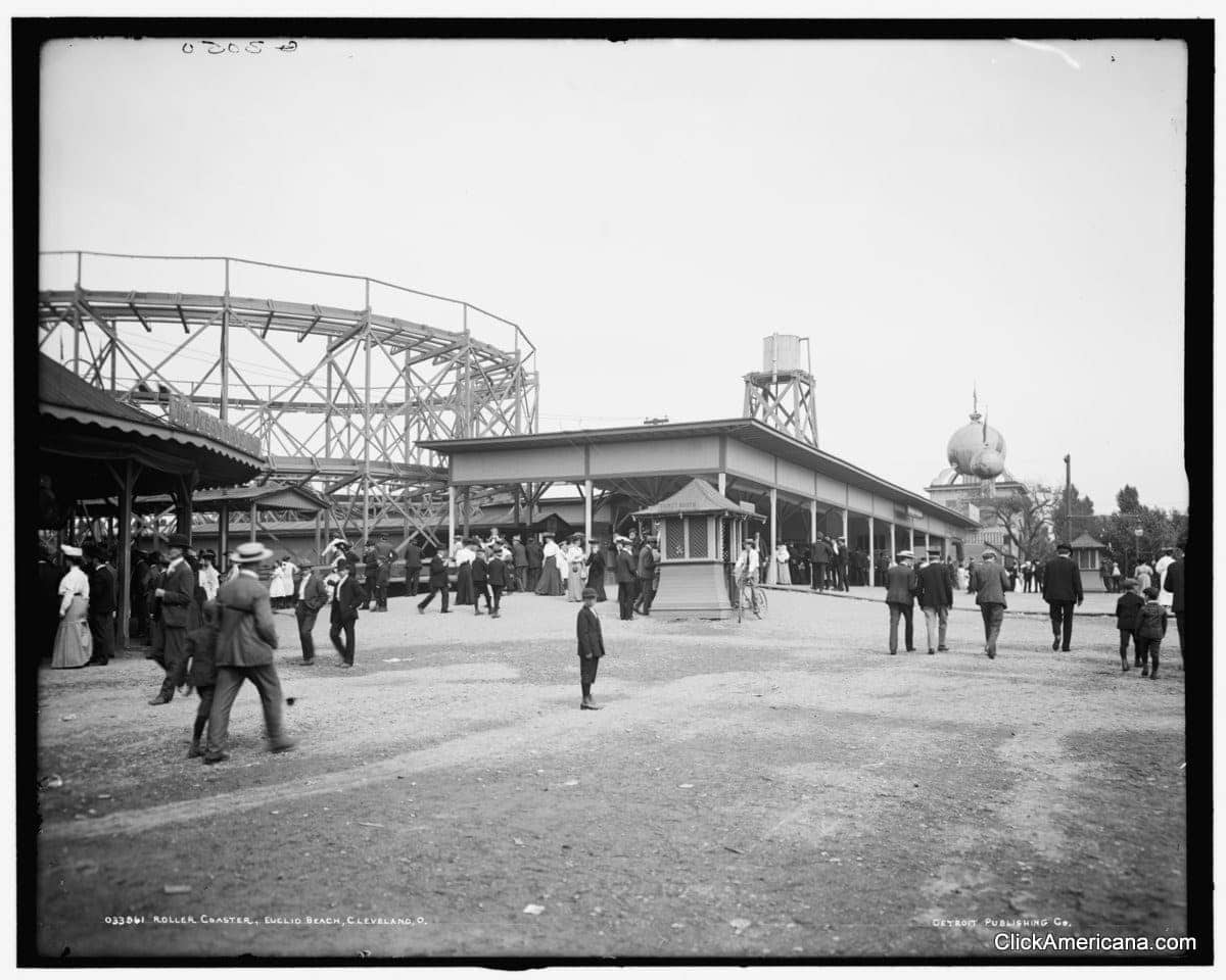 These 10 old roller coasters at vintage amusement parks will make you ...