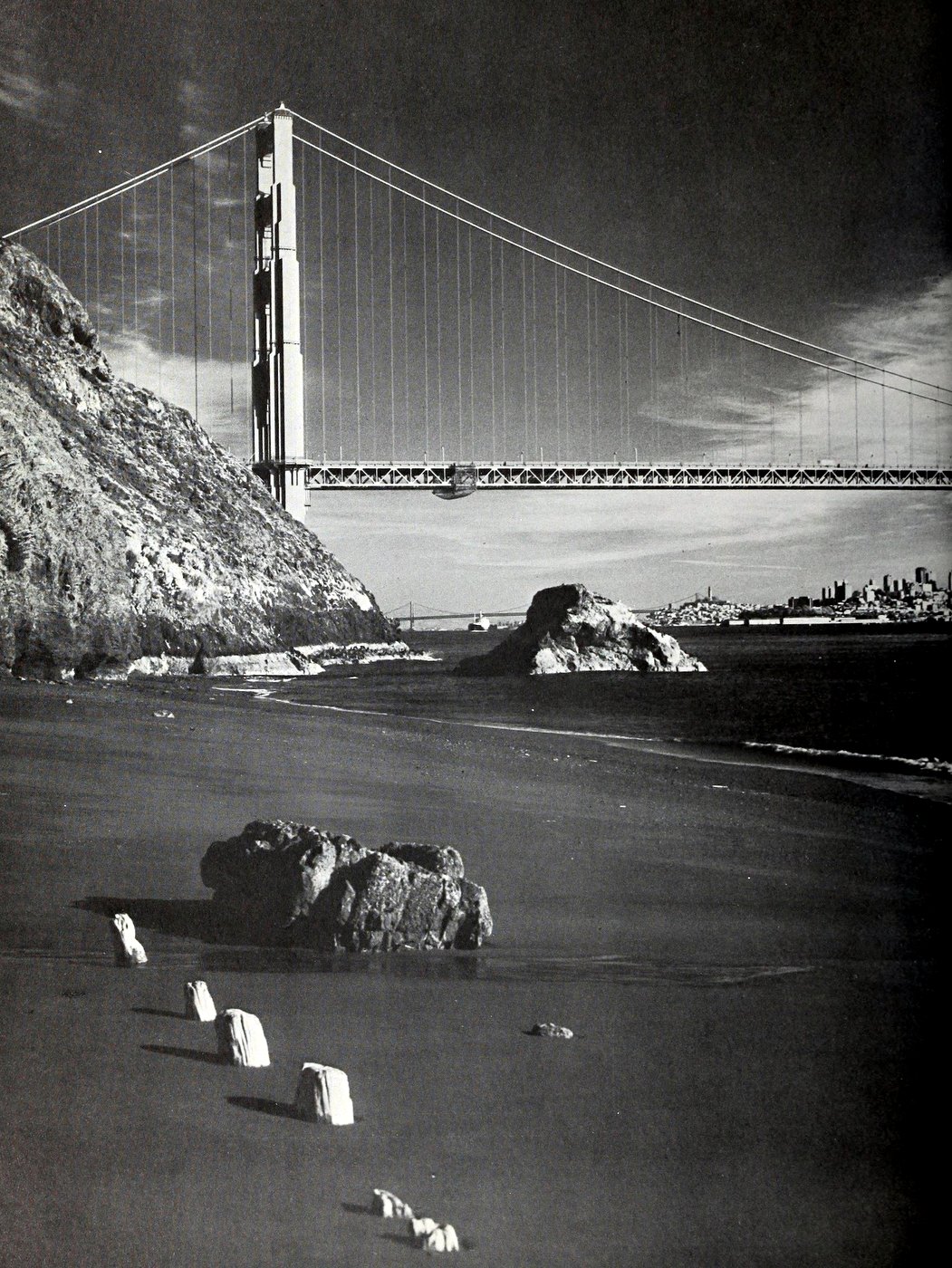 How was the Golden Gate Bridge built? See how daring visionaries made ...