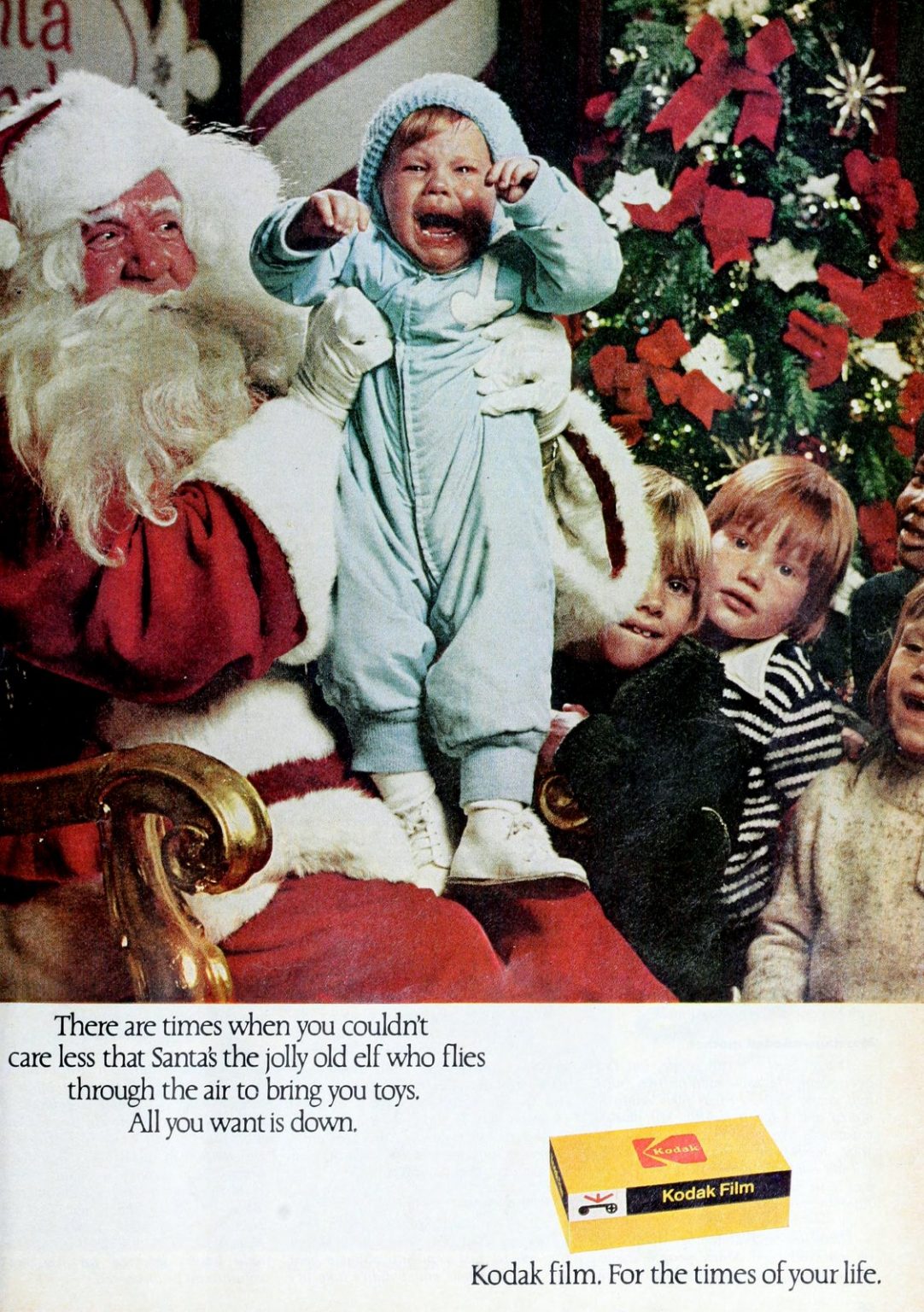 Photos with Santa from decades ago don't really look all that different ...