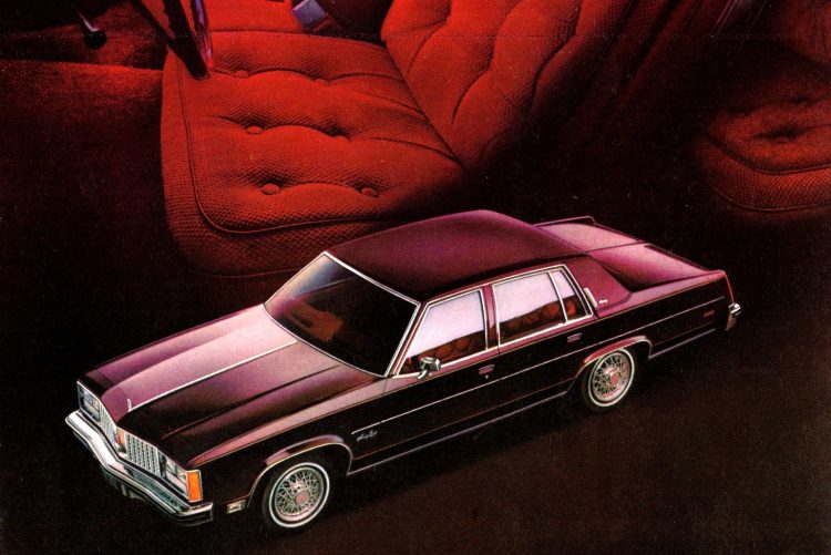 See Classic Oldsmobile luxury sedans from the late '70s, inside & out ...